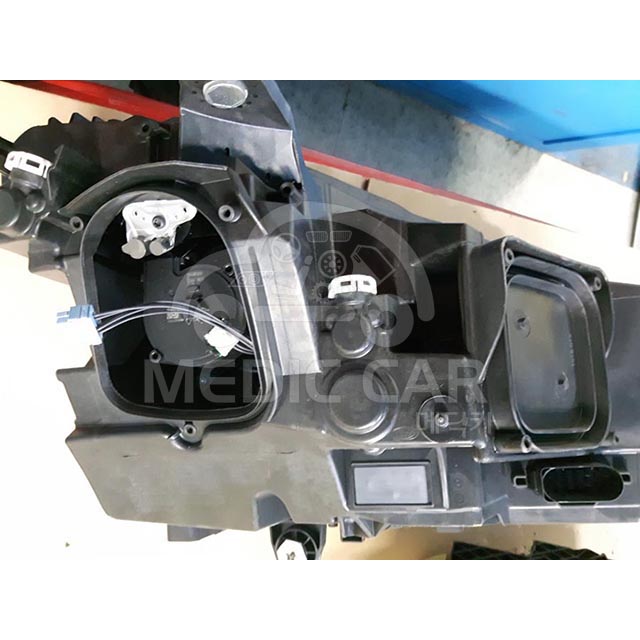 GLC클래스 라이트 전기 싱글프로젝션 A2539065101 > GLC클래스[1세대][X253][16~] | 수입차중고부품 자동차 ...