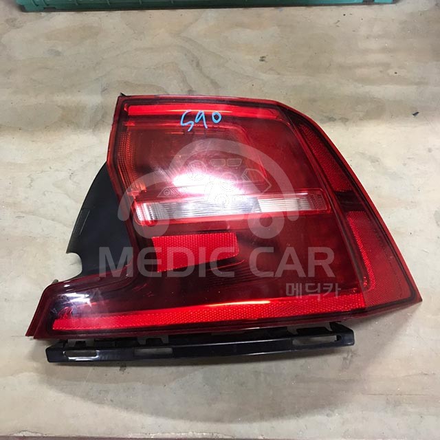 볼보 S90 후미등 1세대 31698713 5P > S90[2세대][16~] | 수입차중고부품 자동차중고부품전문 메딕카 OEM ...