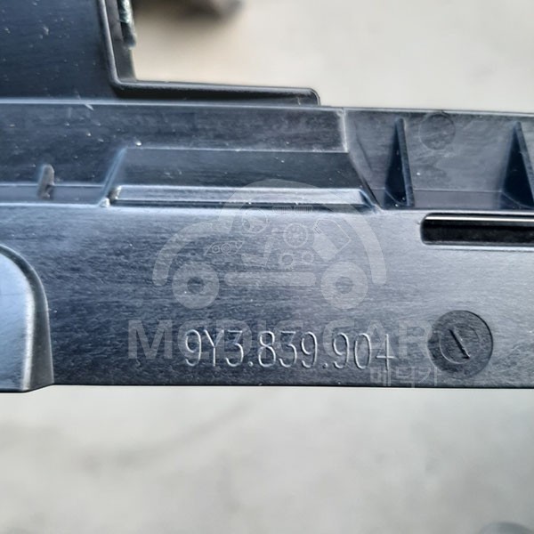 포르쉐 카이엔 C필러몰딩 3세대 9Y3839904 > 카이엔[3세대][9Y0][17~] | 수입차중고부품 자동차중고부품전문 ...